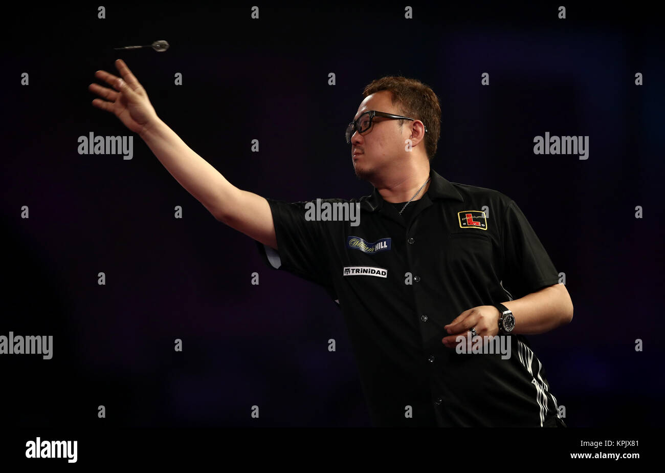 Seigo Asada throws during his match against Gordon mathers during day ...
