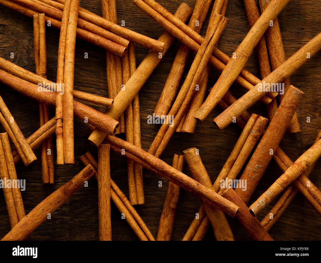 Cinnamon sticks, studio shot Stock Photo - Alamy