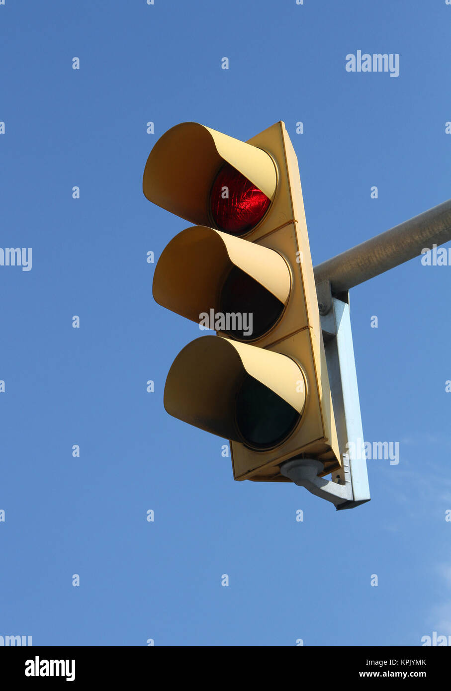 Red robot traffic light hi-res stock photography and images - Alamy