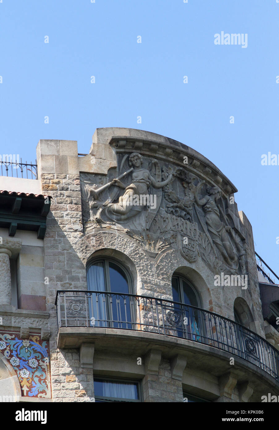 Sculpture with trumpets hi-res stock photography and images - Alamy