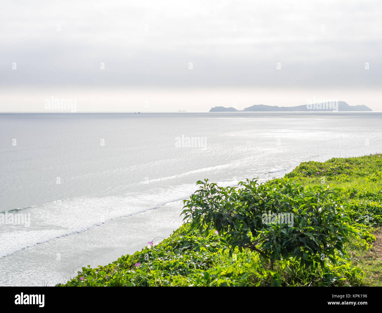 Views of the Pacific Ocean from la Costa Verde coast in Lima, Peru ...