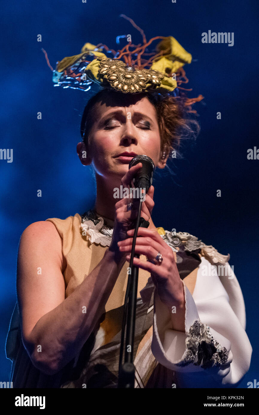 Lou Rui High Resolution Stock Photography and Images - Alamy
