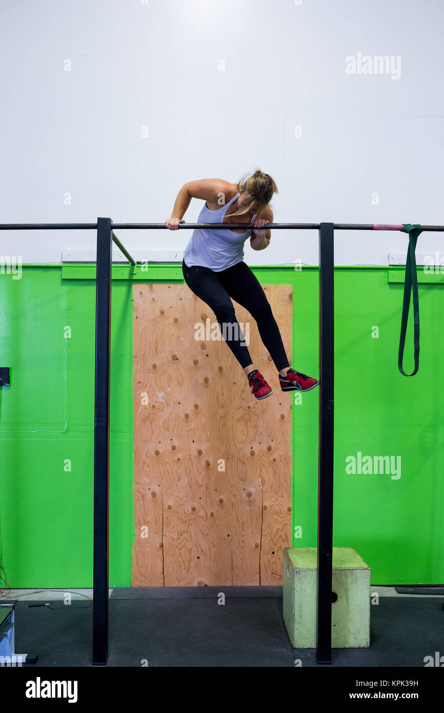 Female at Cross Training Fitness Gym Stock Photo - Alamy