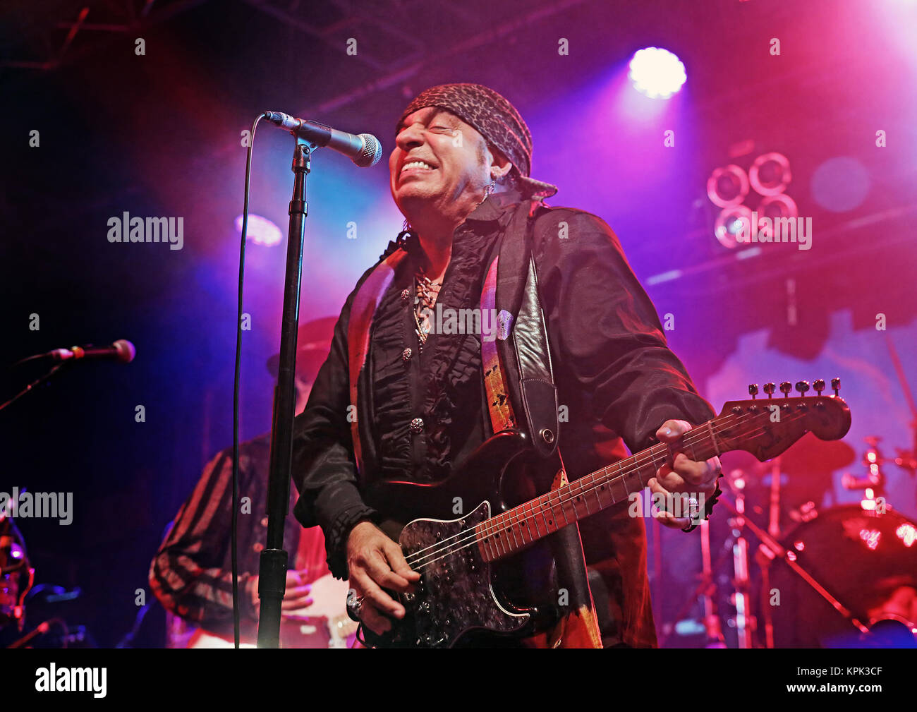 Little Steven and the Disciples of Soul perform live at Liverpool O2 ...