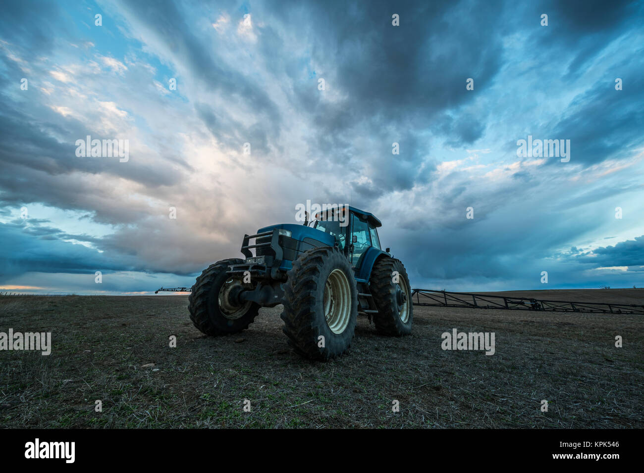 Tractor in sunset hi-res stock photography and images - Alamy