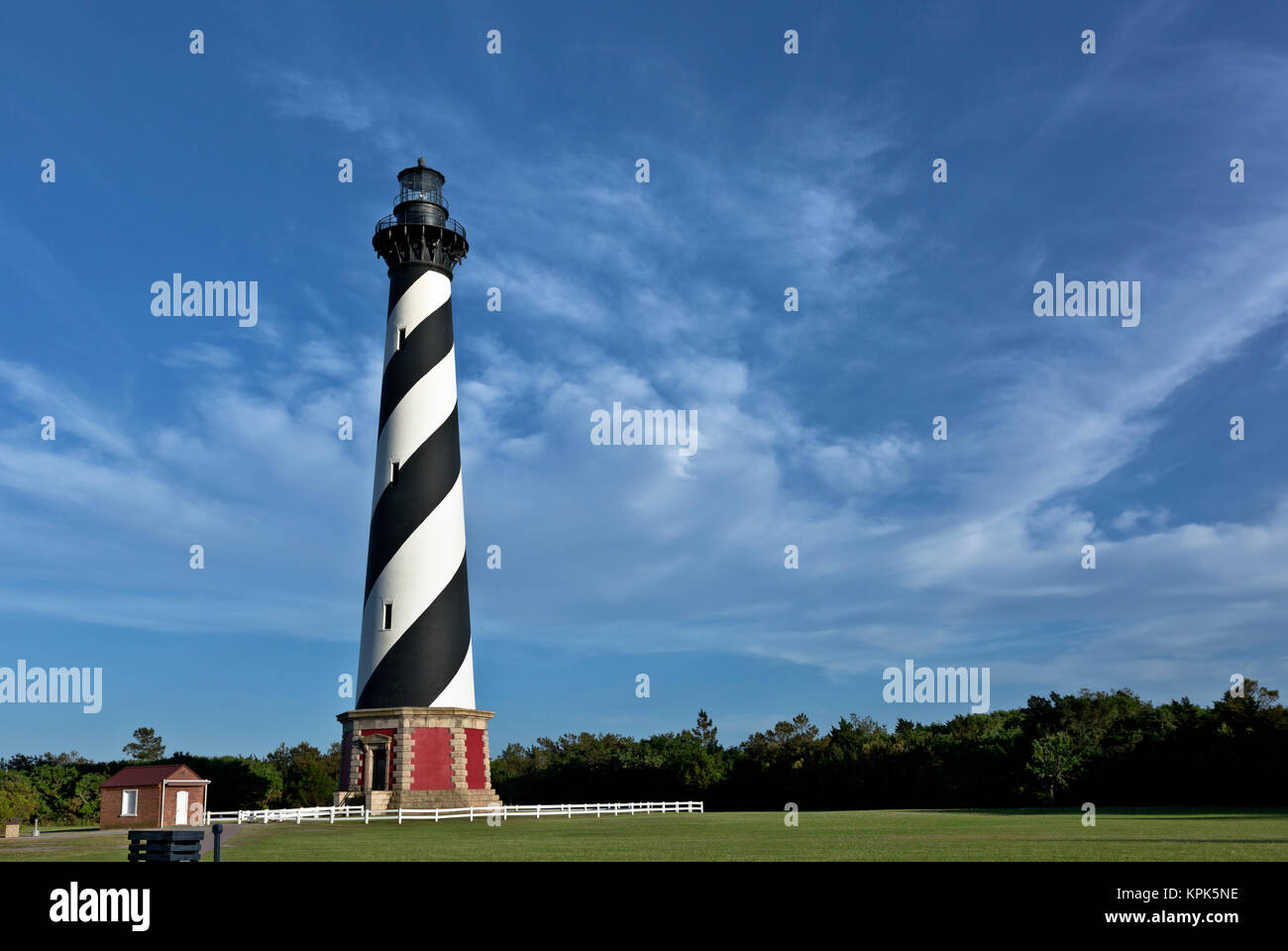 NC01101-00...NORTH CAROLINA - Cape Hatteras Lighthouse on the Outer ...