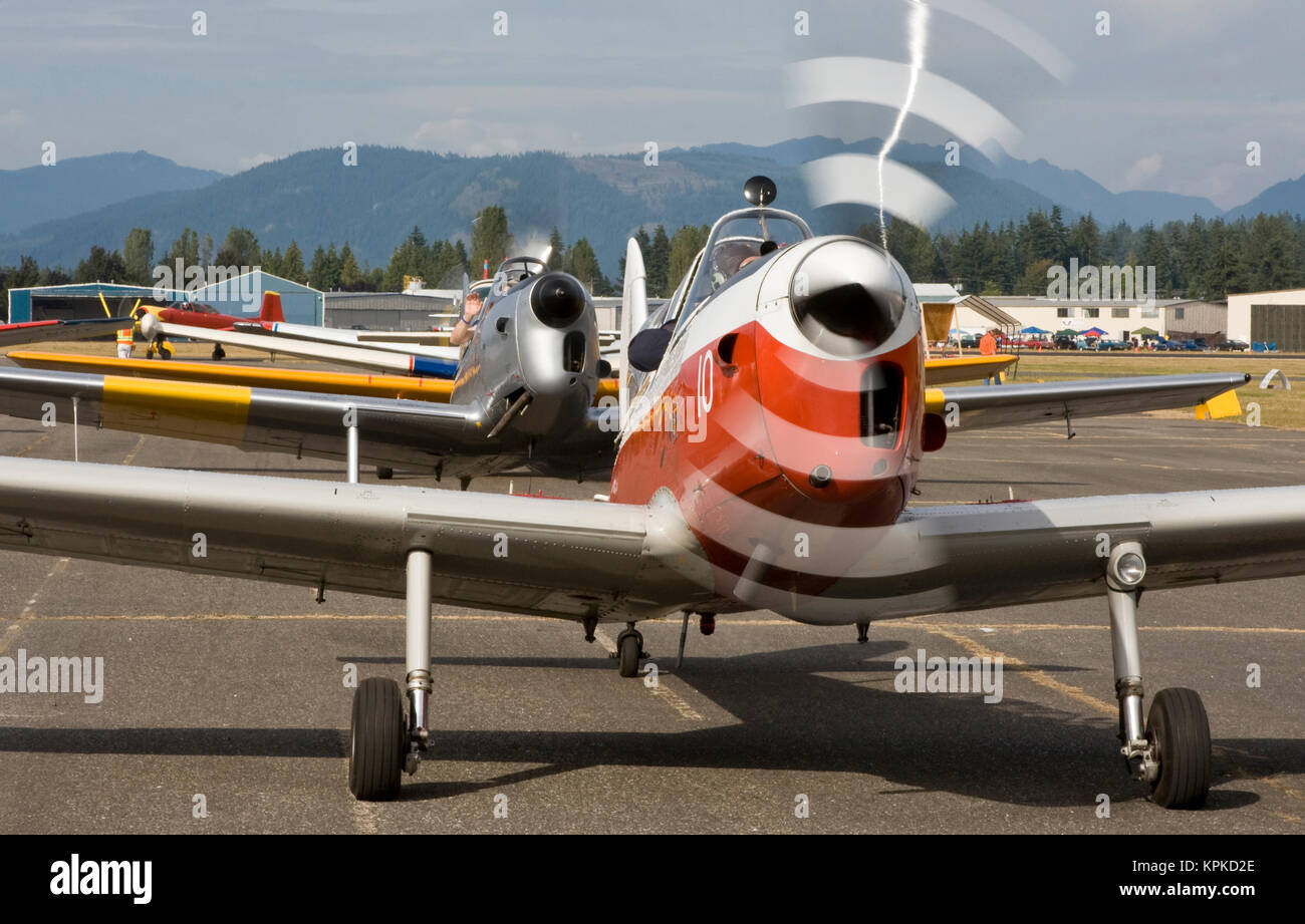 Washington, Arlington Fly-in airplane show Stock Photo - Alamy