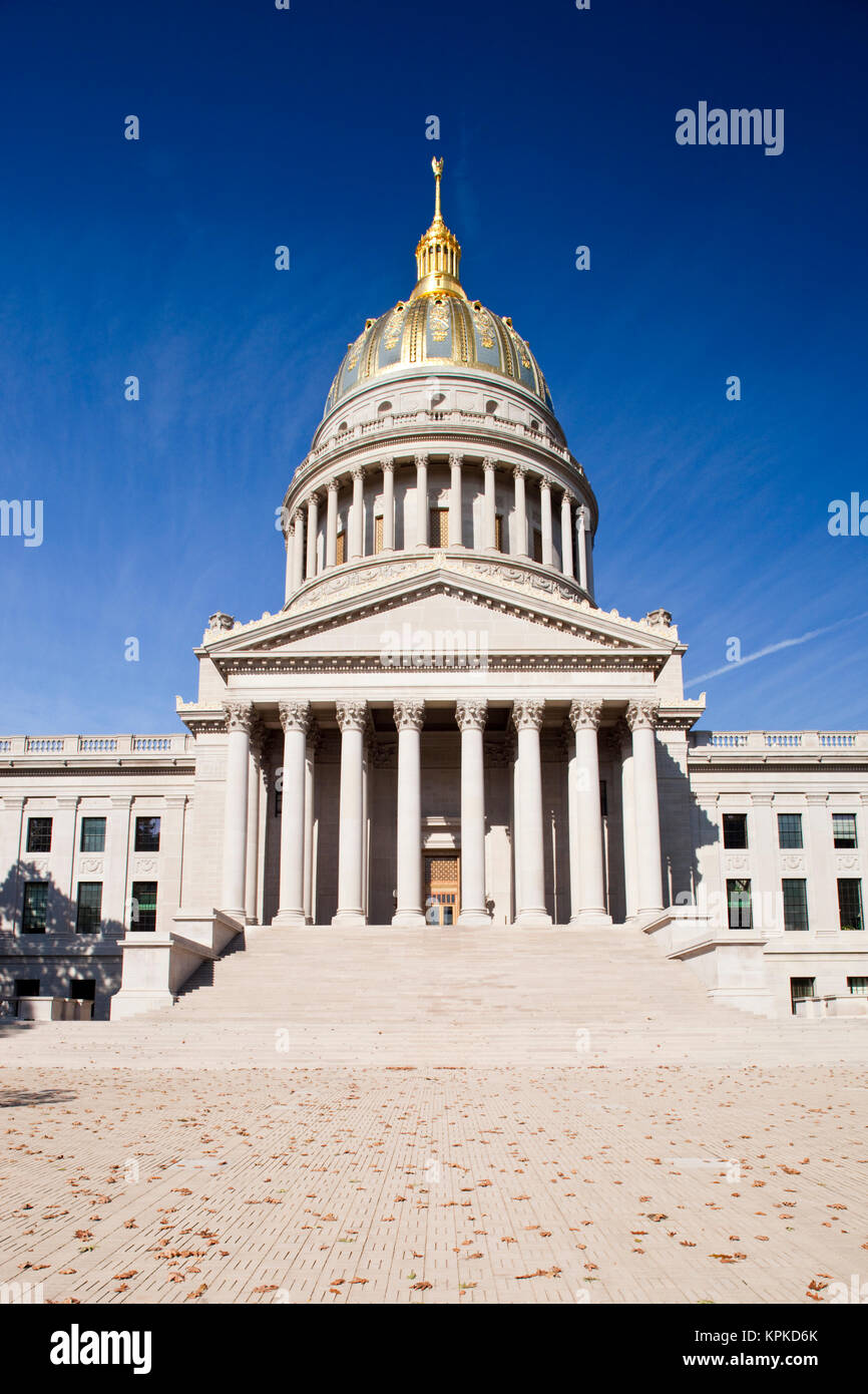 USA, West Virginia, Charleston. West Virginia State Capitol, exterior ...