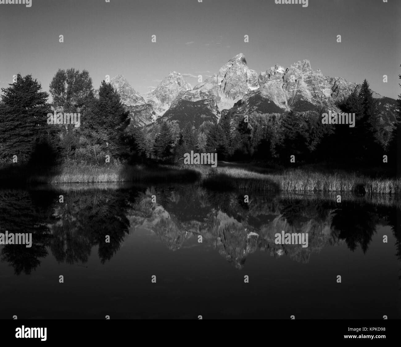 Landscape format horizontal landscape Black and White Stock Photos ...