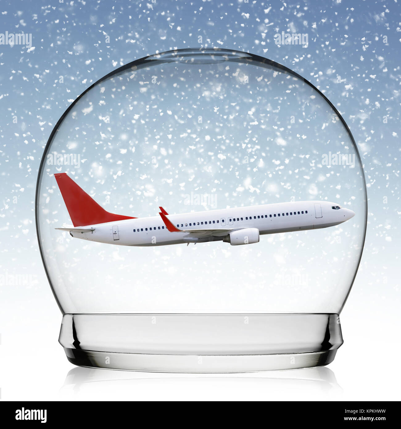 Flying snowball hi-res stock photography and images - Alamy
