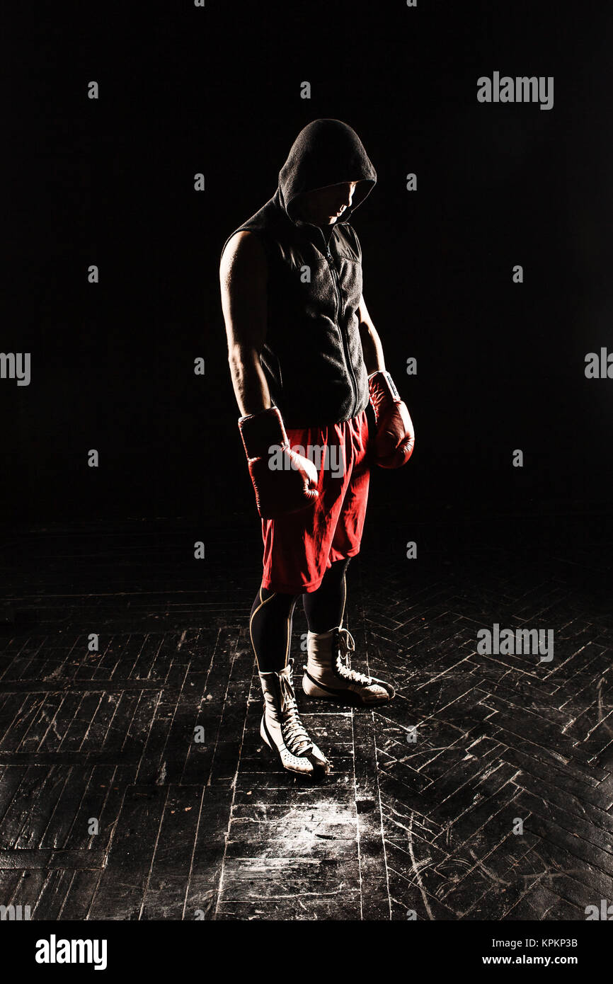 The young man kickboxing Stock Photo - Alamy