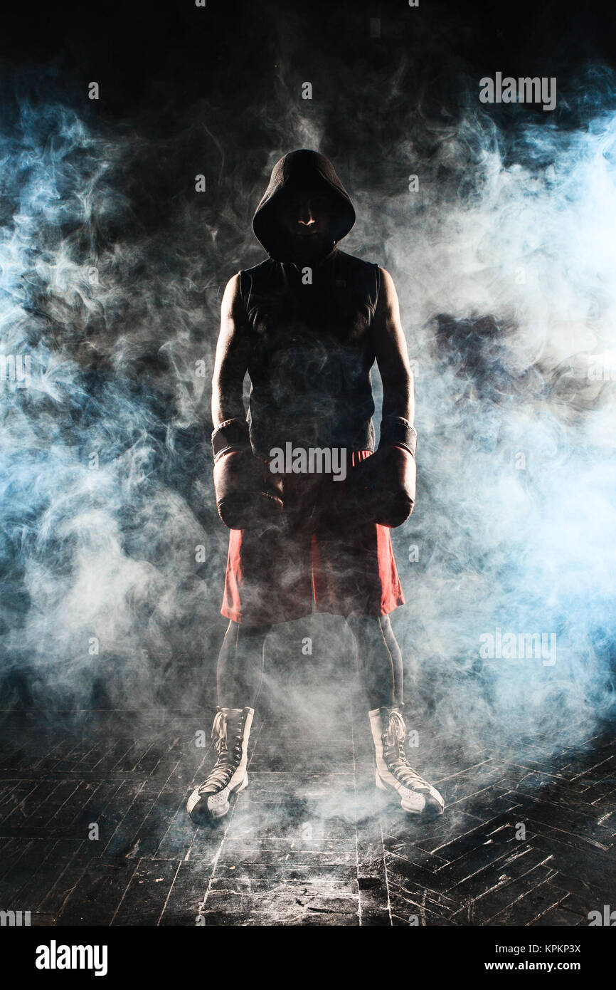 The young man kickboxing Stock Photo - Alamy