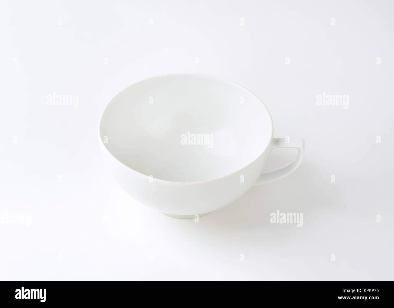 wide tea cup Stock Photo - Alamy