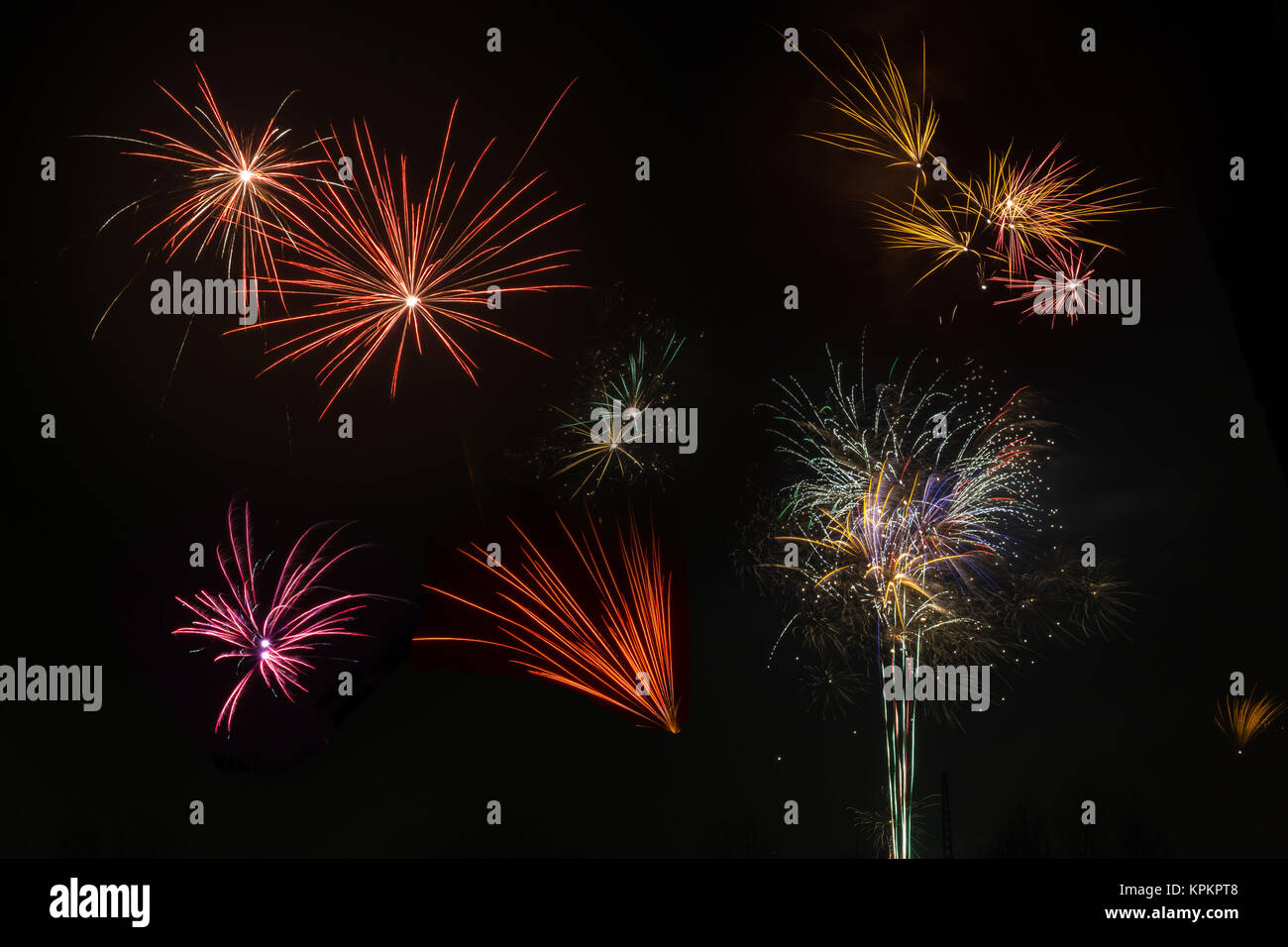 Fireworks light hi-res stock photography and images - Alamy