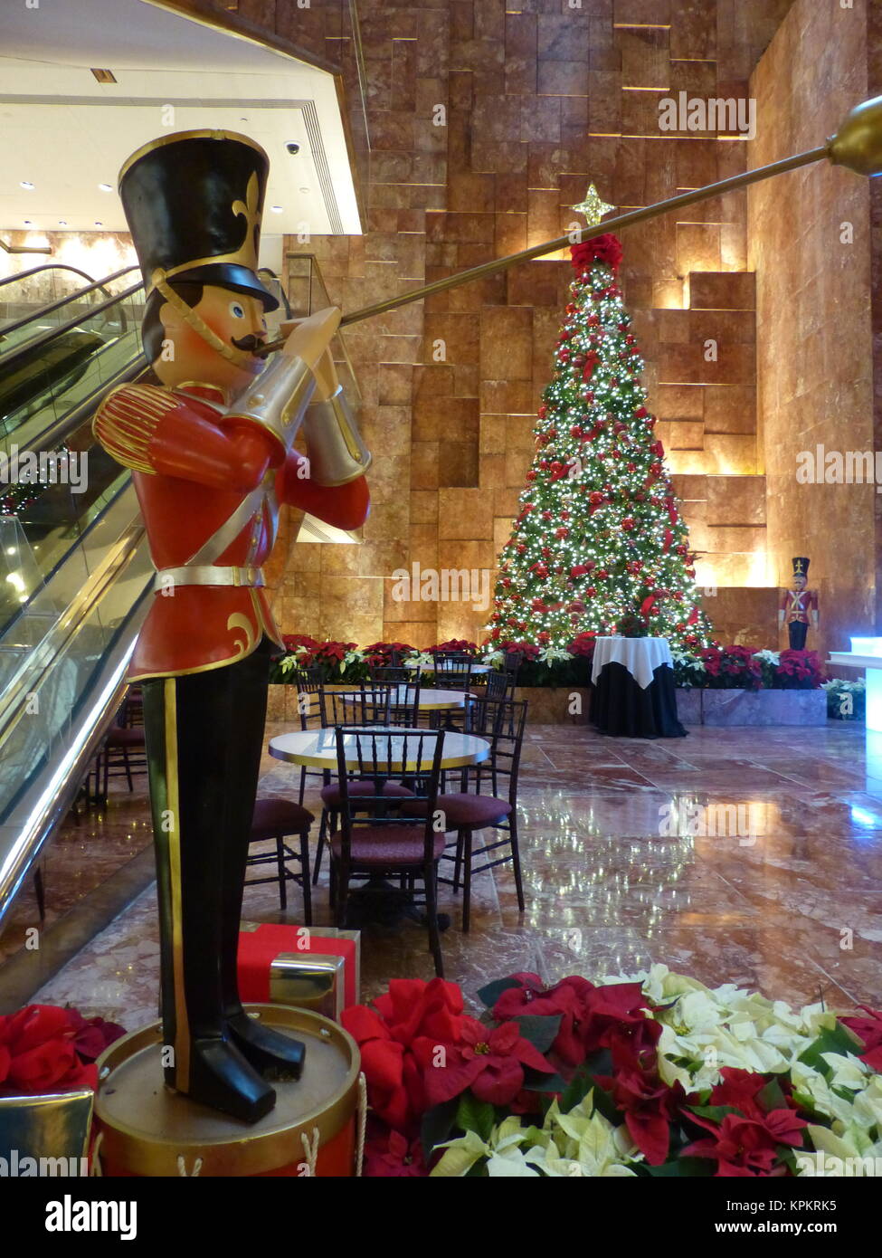 Trump tower interior hi-res stock photography and images - Alamy