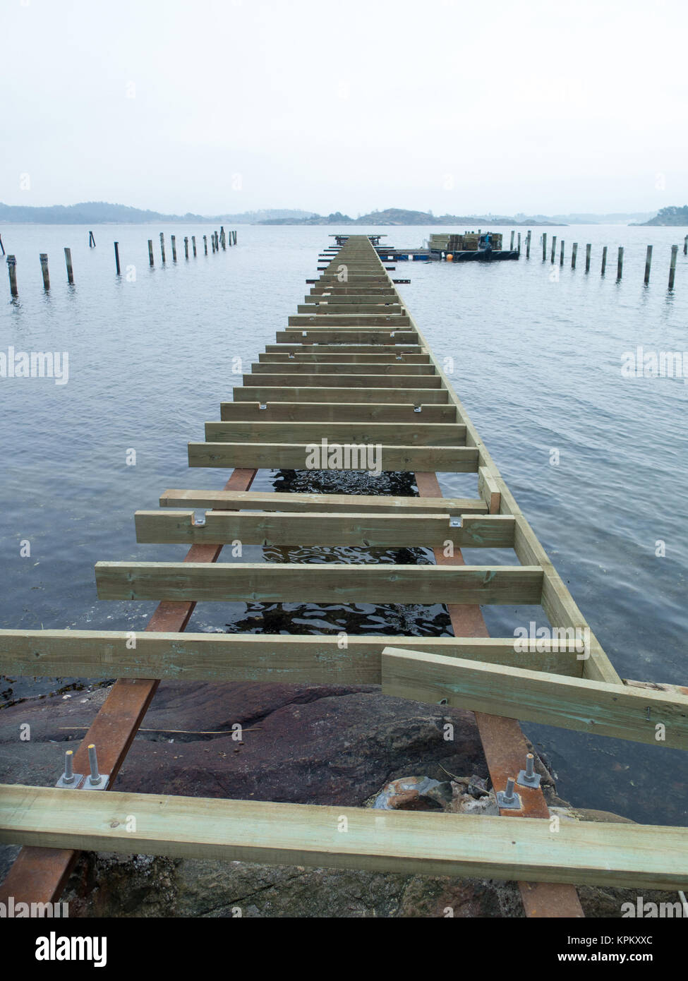 building a new pier on the water Stock Photo - Alamy