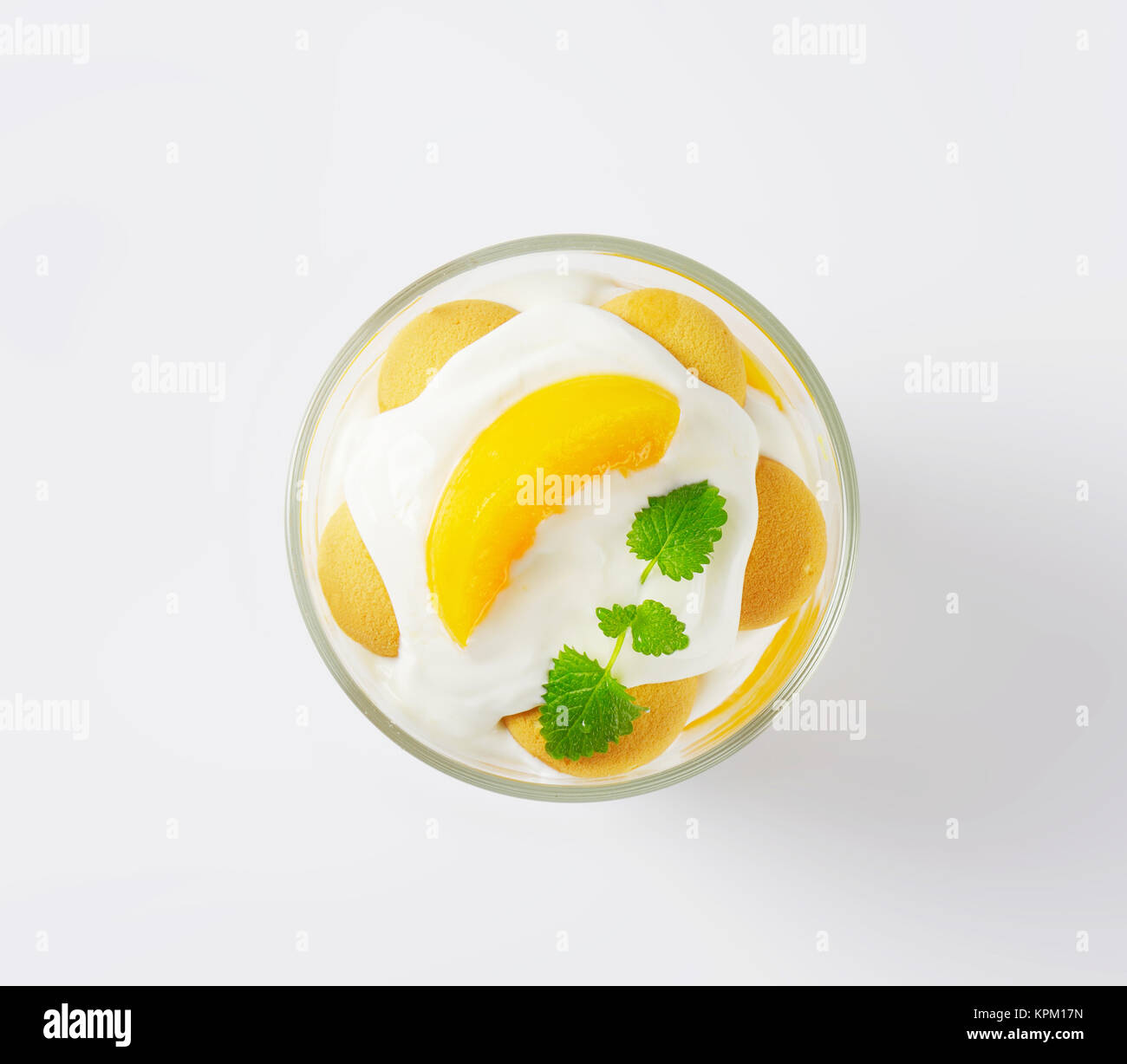creme fraiche dessert Stock Photo - Alamy