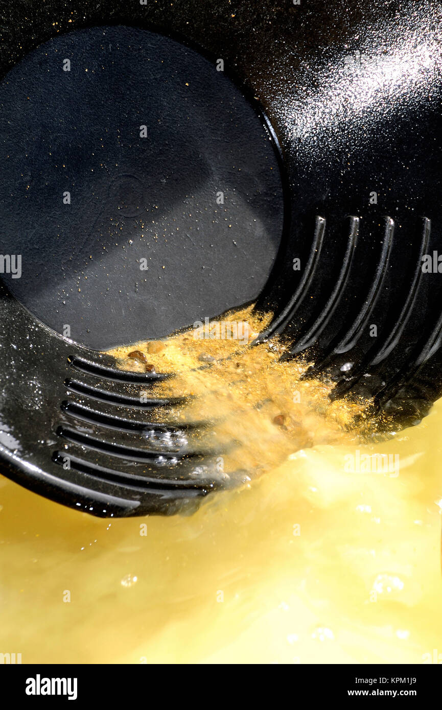washing the gold Stock Photo - Alamy