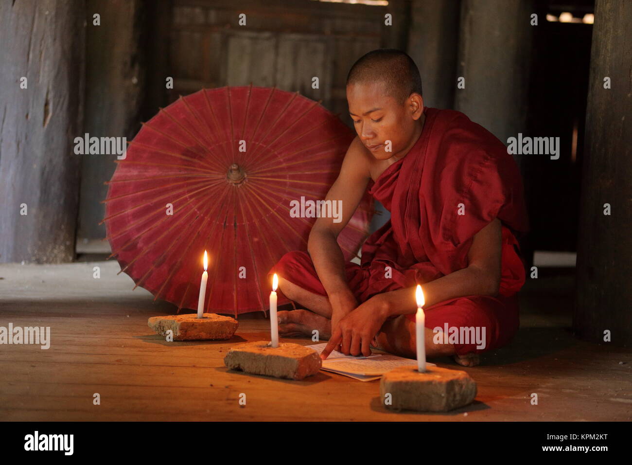 Buddhist monk in the temples of Bagan Stock Photo - Alamy