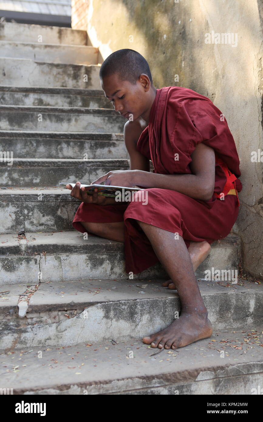 Buddhist monk in the temples of Bagan Stock Photo - Alamy