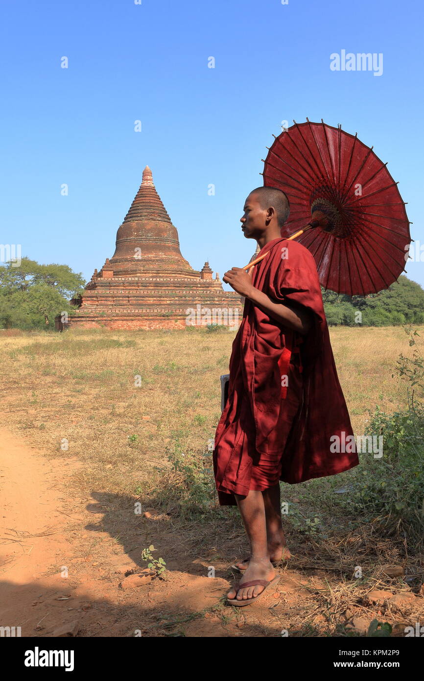 Buddhist monk in the temples of Bagan Stock Photo - Alamy