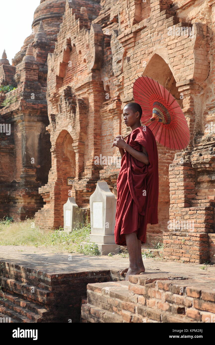 Buddhist monk in the temples of Bagan Stock Photo - Alamy