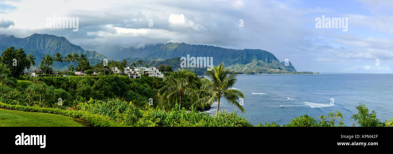 Hanalei bay overlook hi-res stock photography and images - Alamy