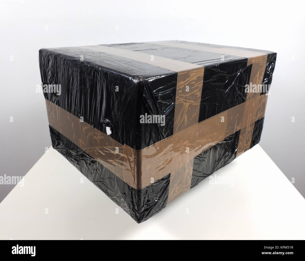 Black packet hi-res stock photography and images - Alamy