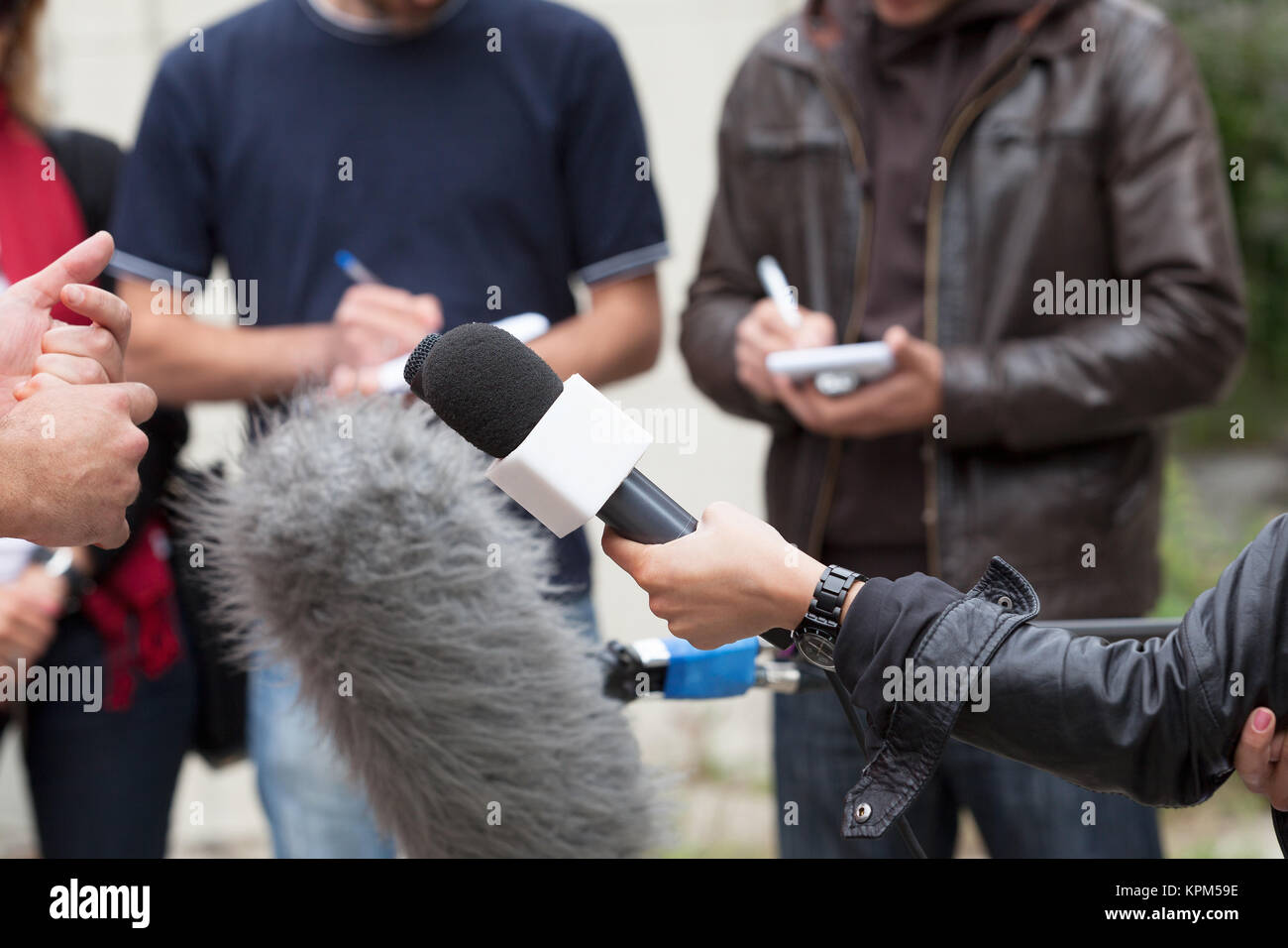 Media interview. Journalists Stock Photo - Alamy
