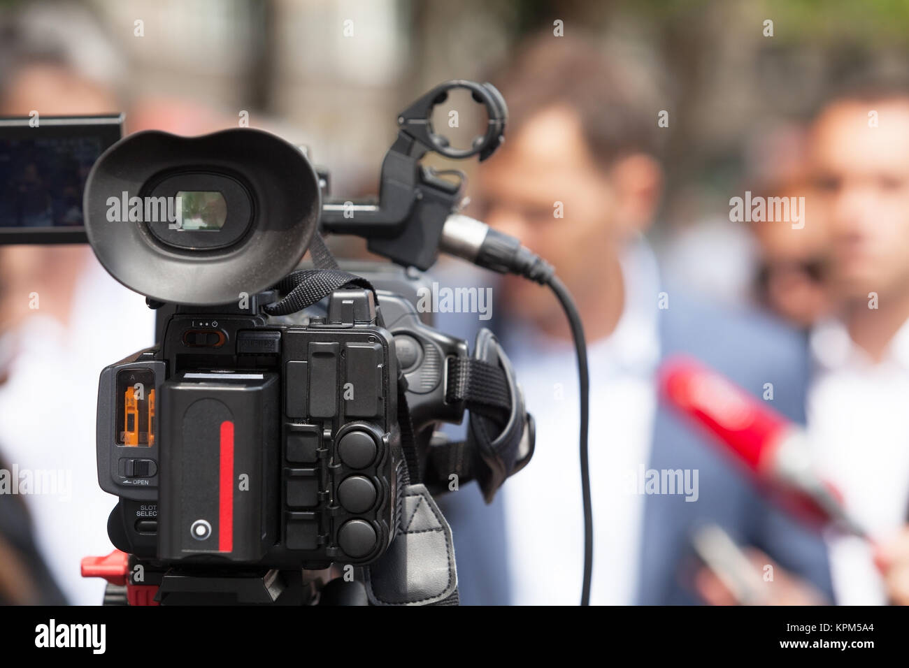 News conference. Media interview Stock Photo - Alamy