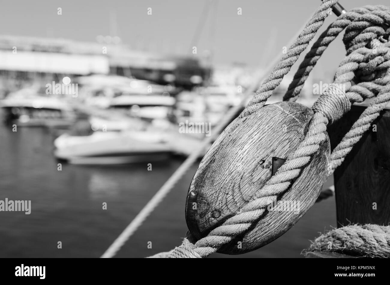 Old sailing wooden blocks rigging hi-res stock photography and images ...