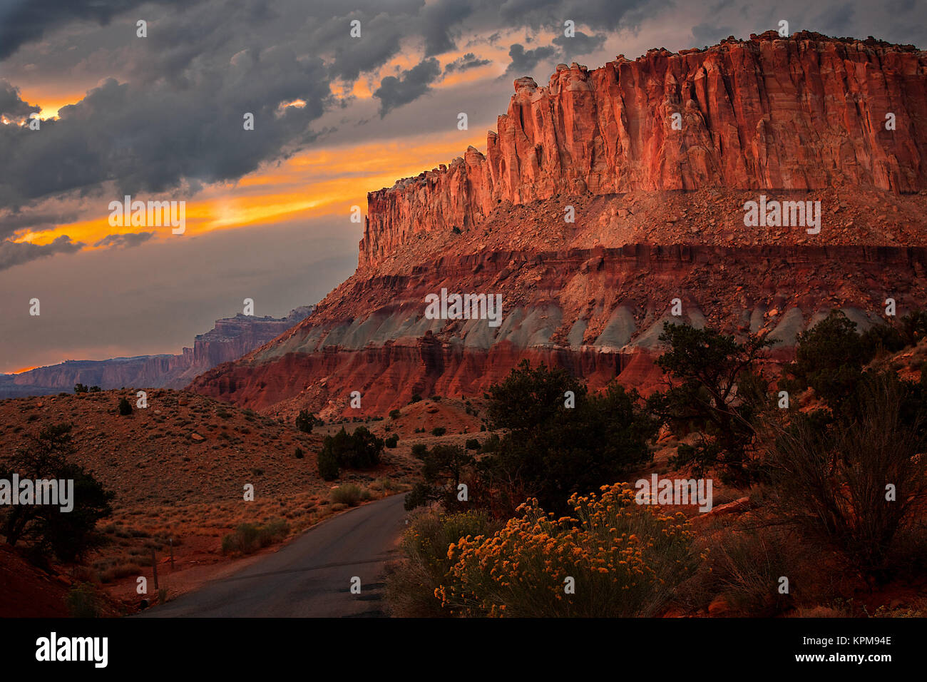 capitol reef national park at sunset Stock Photo - Alamy