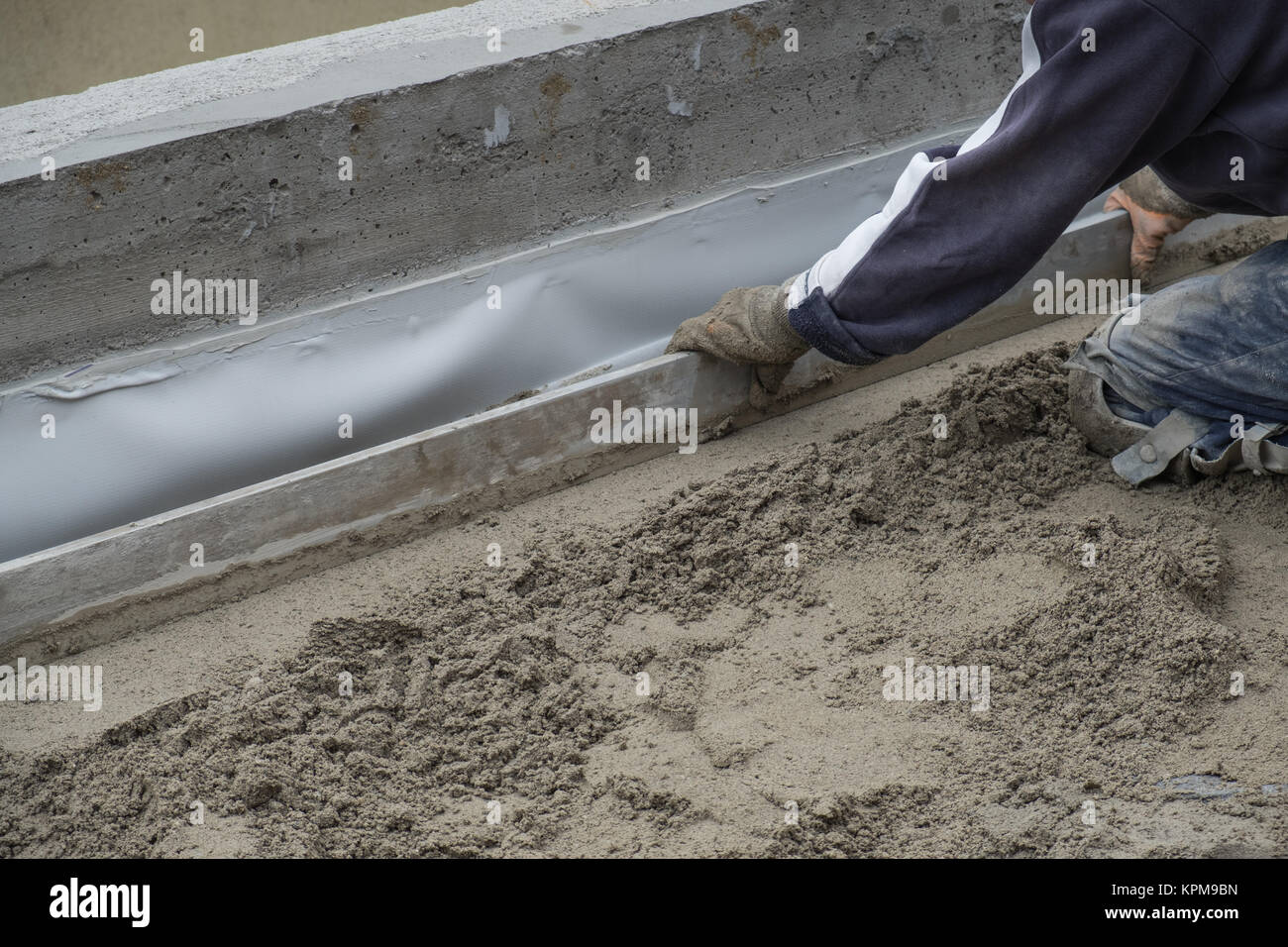 Concrete spreading tool hi-res stock photography and images - Alamy