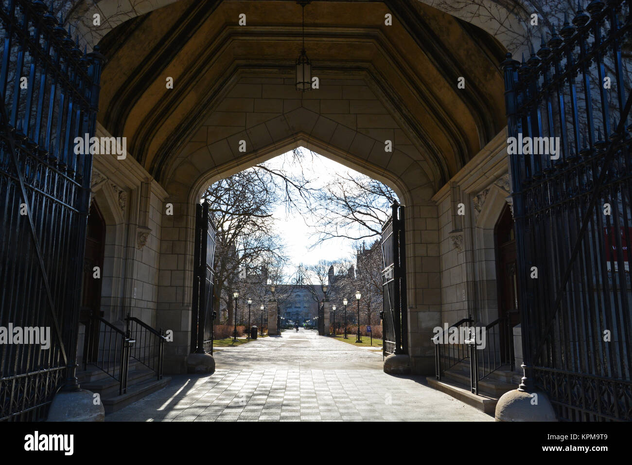 Quad building university chicago chicago hi-res stock photography and ...