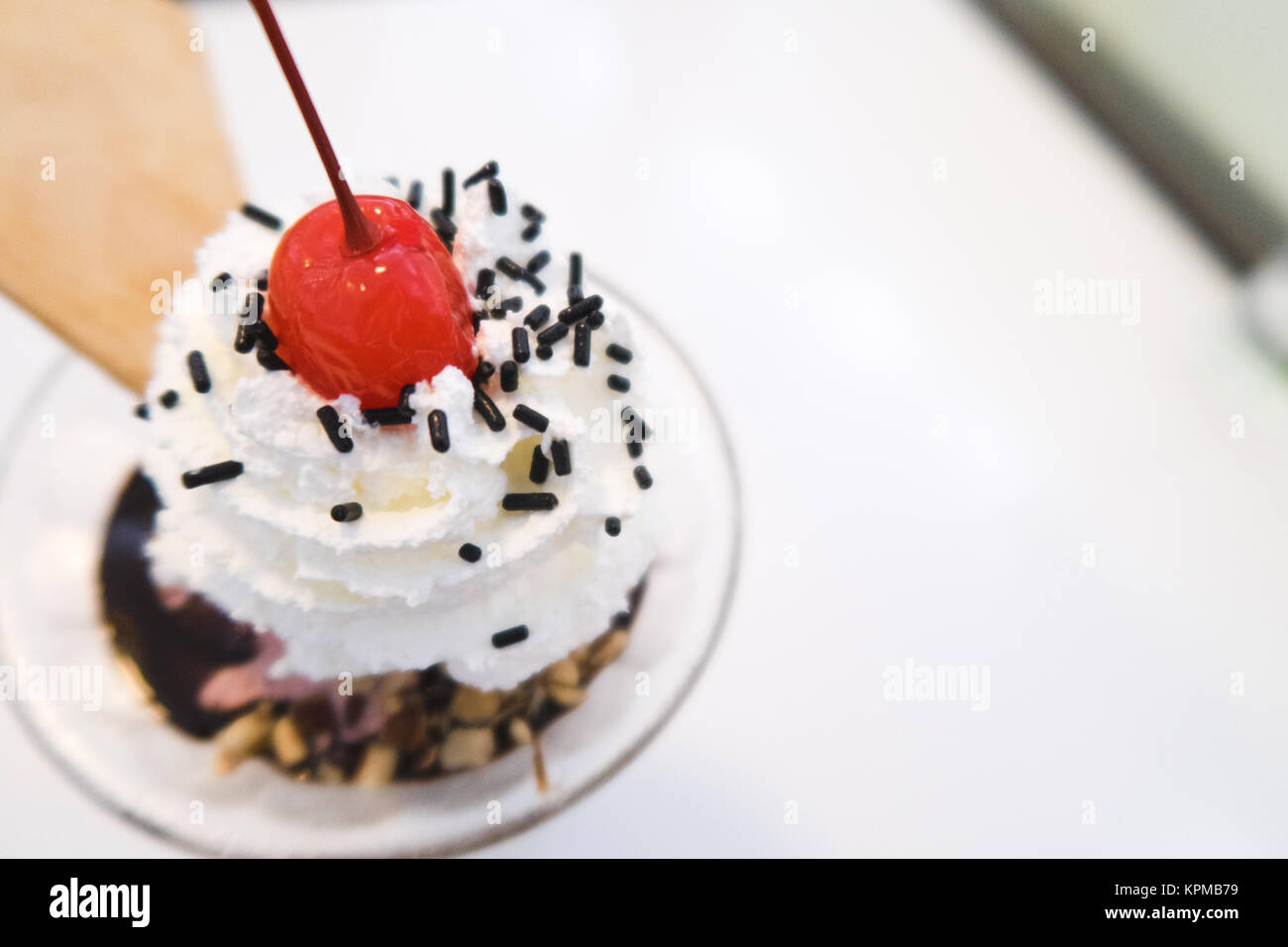 Close up Ice Cream Chocolate Sundae Stock Photo - Alamy
