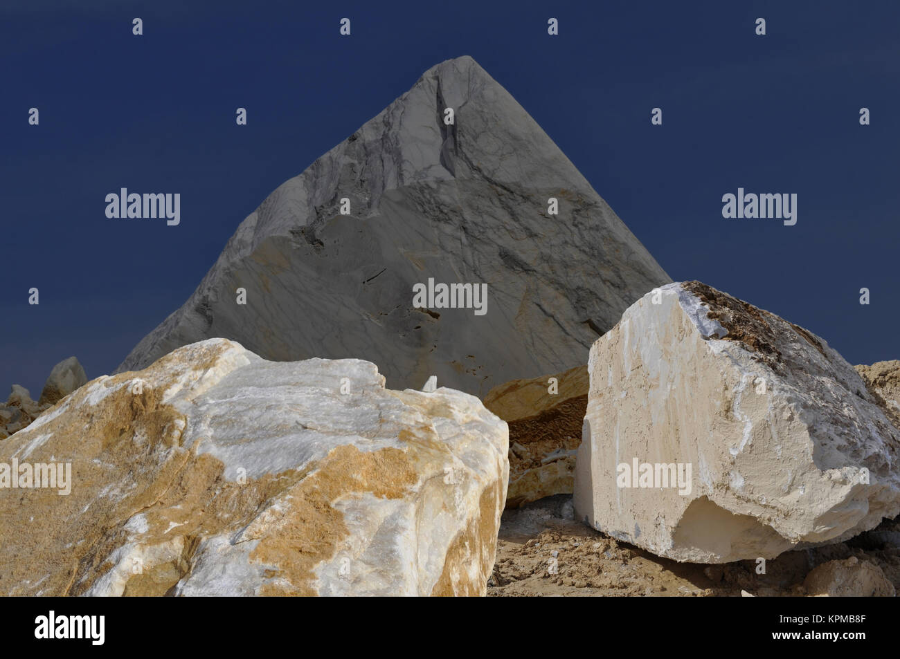 Rocks and minerals hi-res stock photography and images - Alamy