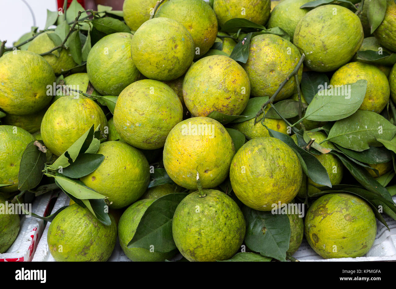 Bangkok, Thailand. Oranges on a Street Vendor's Cart Stock Photo - Alamy