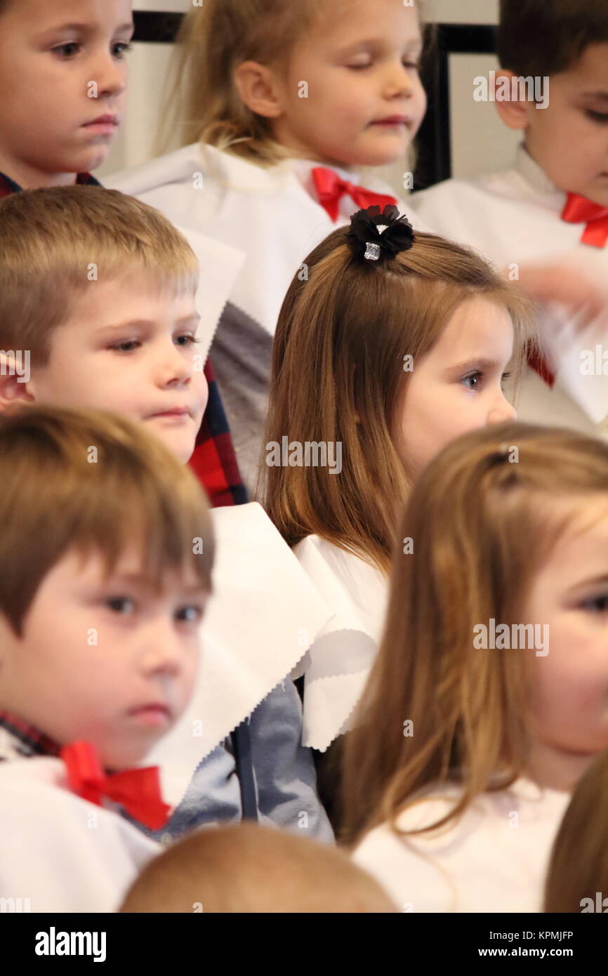 Carolers Singing High Resolution Stock Photography and Images - Alamy