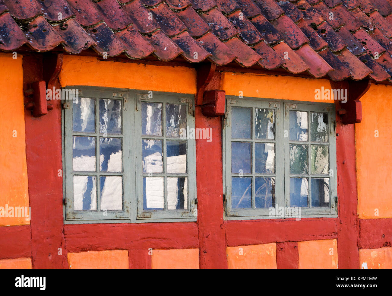 Sampling house hi-res stock photography and images - Alamy
