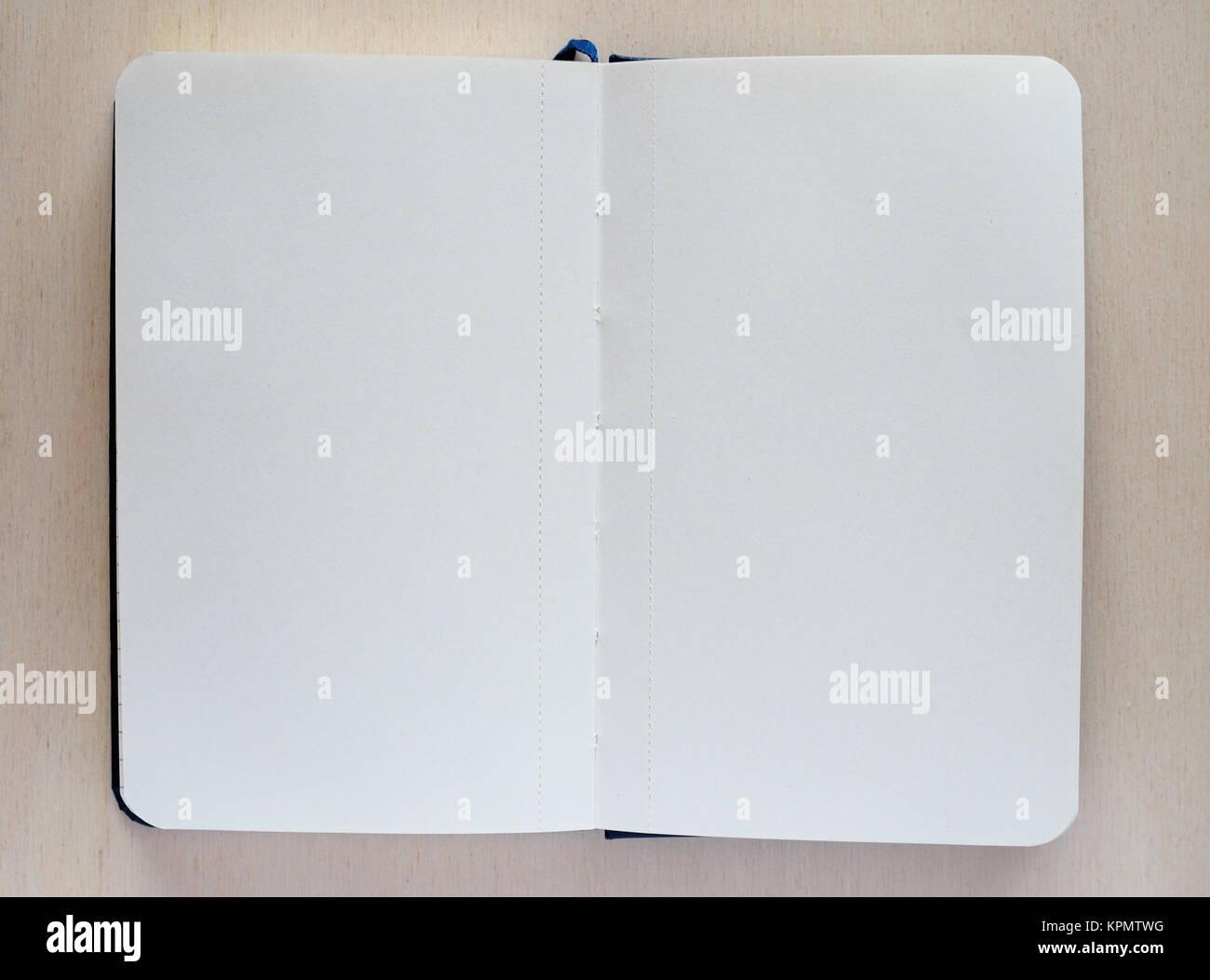 Blank paper page of a notepad with copy space Stock Photo - Alamy