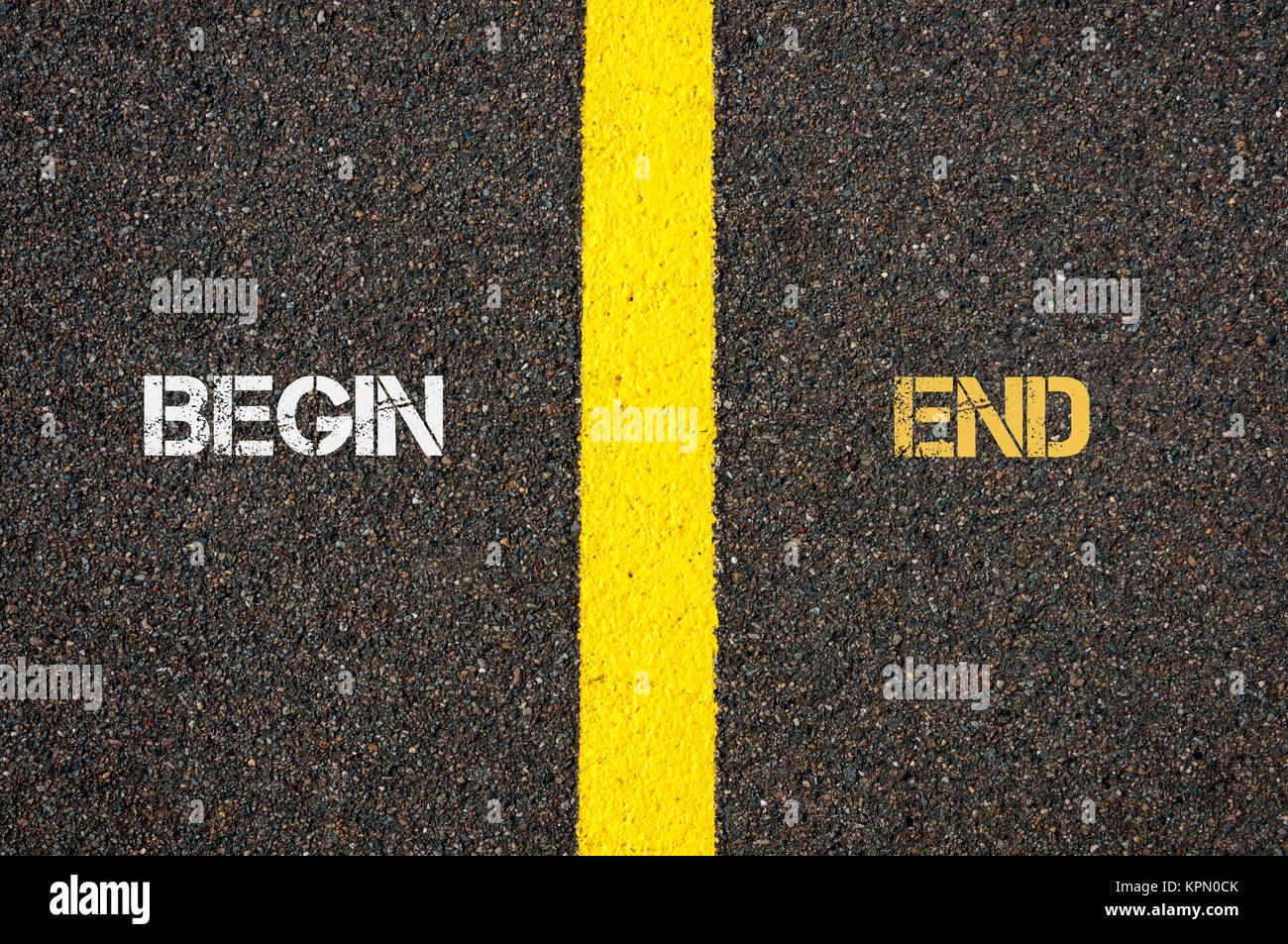 Antonym concept of BEGIN versus END Stock Photo - Alamy