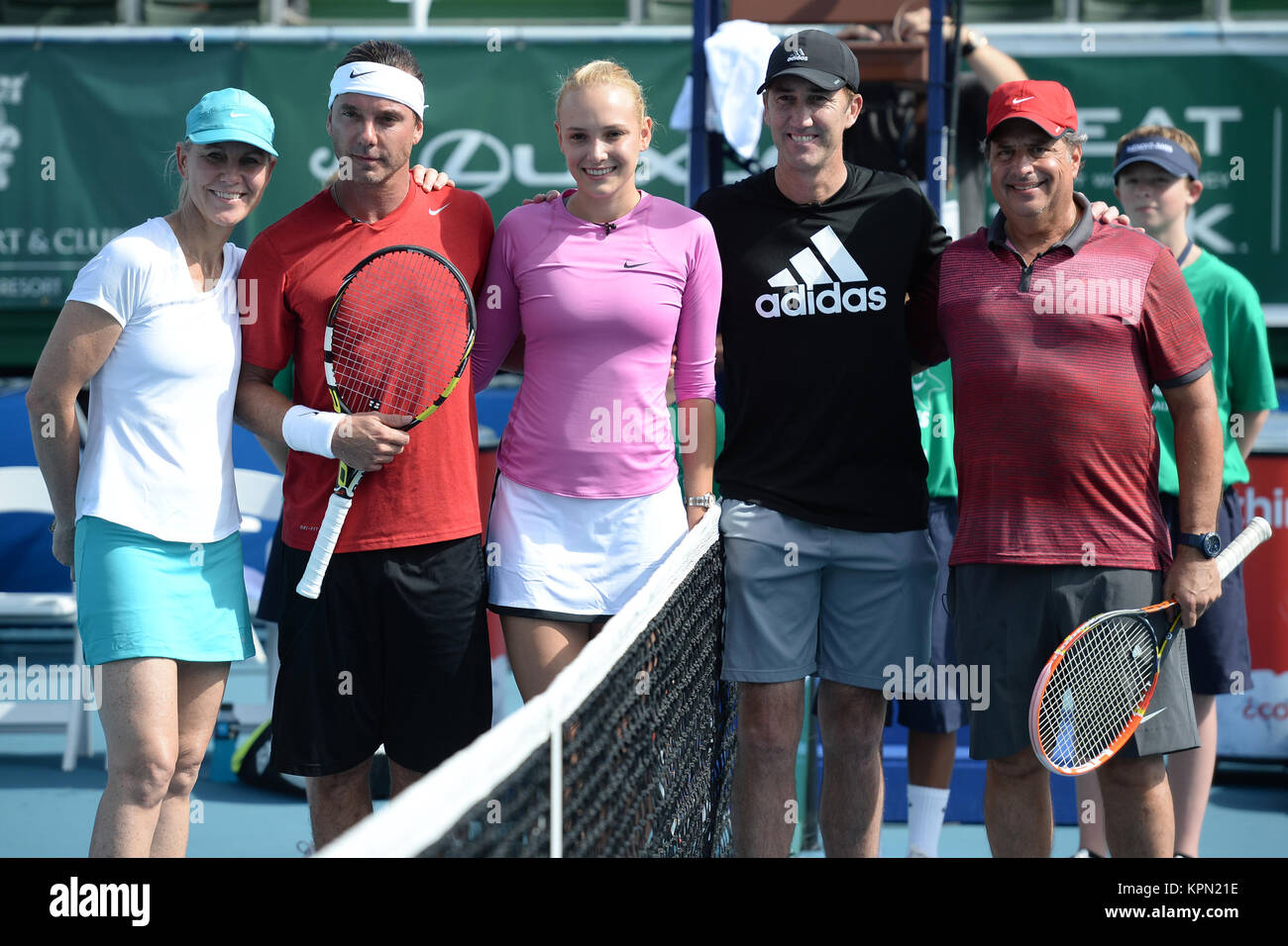 DELRAY BEACH, FL - NOVEMBER 23: Renee Stubbs, Gavin Rossdale, Donna ...