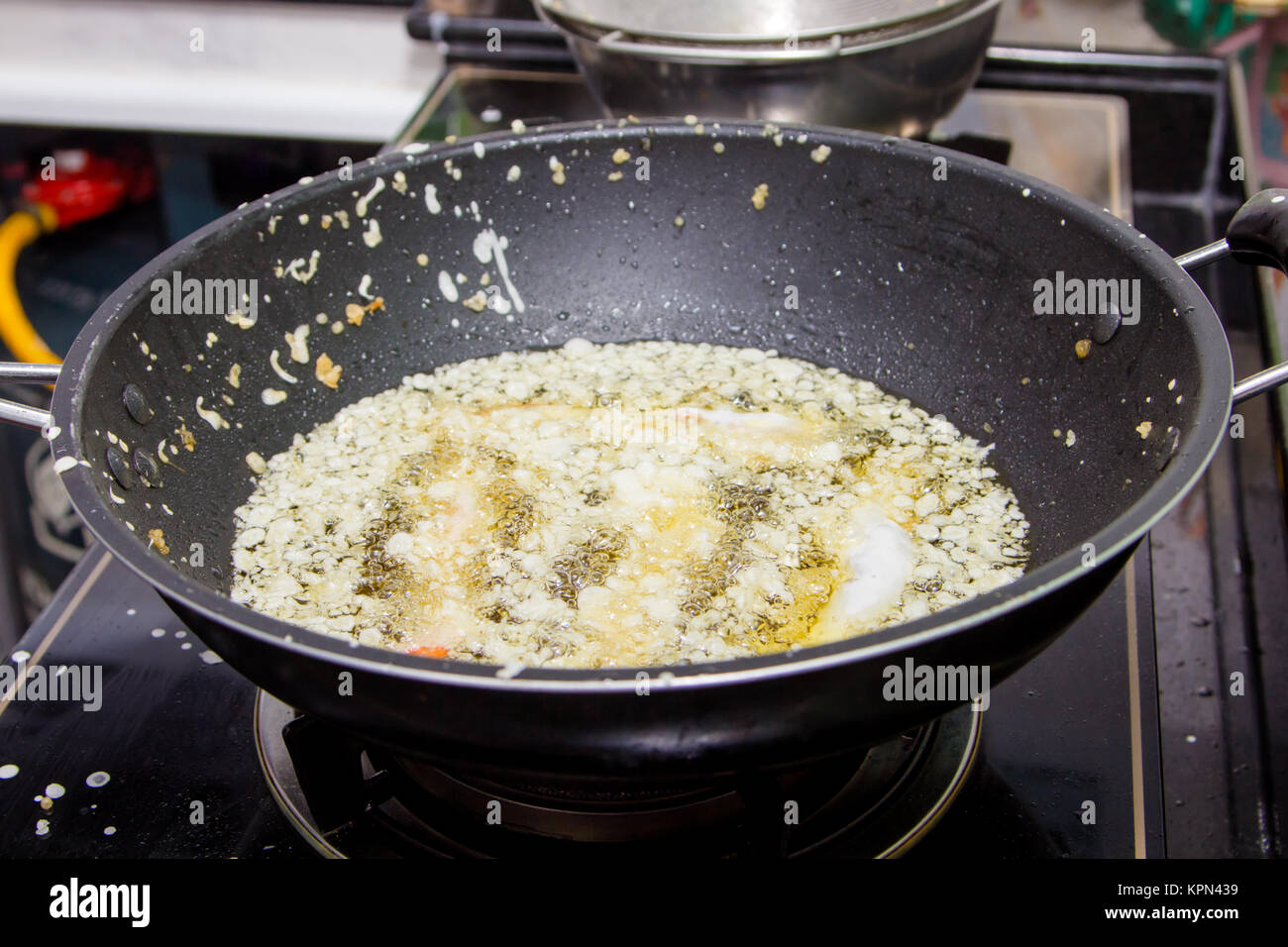 Japanese chef cooking tempura hi-res stock photography and images - Alamy
