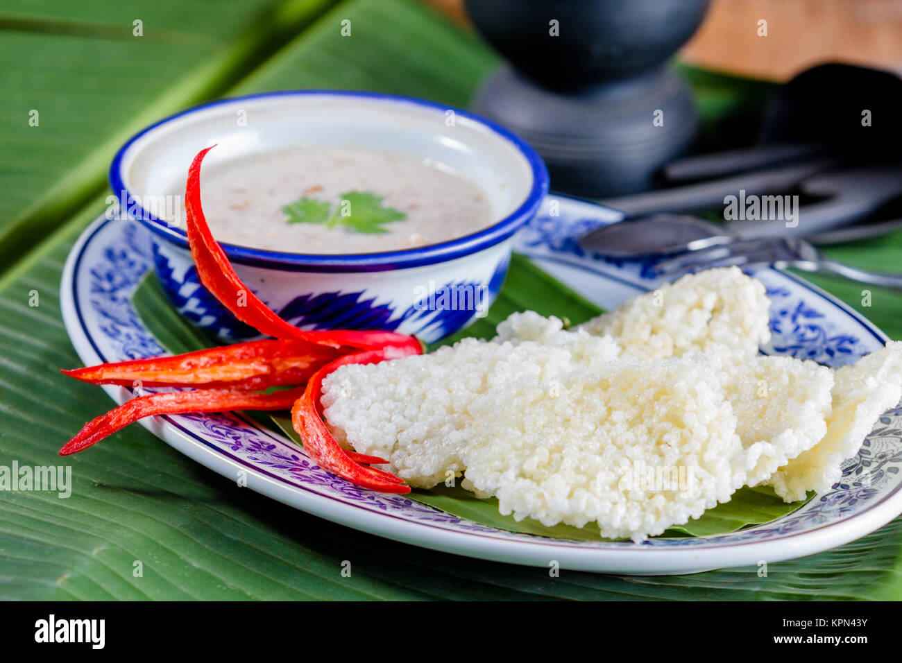 Thai rice cracker Stock Photo - Alamy