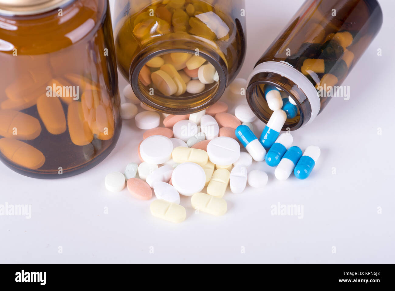 Drug study hi-res stock photography and images - Alamy