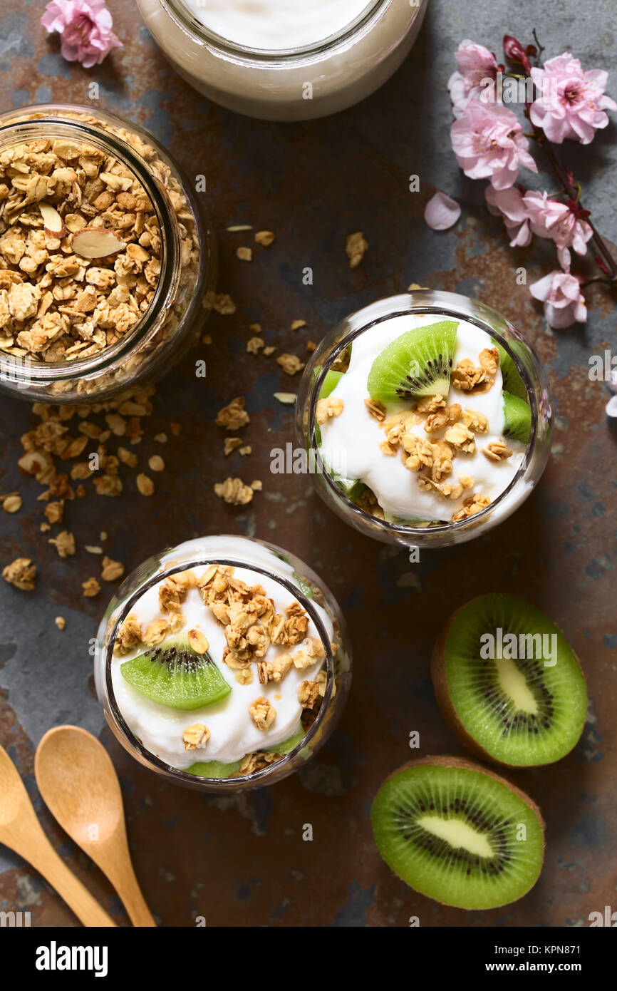 Yogurt Granola and Kiwi Parfait Stock Photo - Alamy