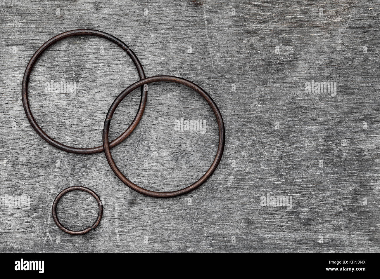 Decorative iron circle hi-res stock photography and images - Alamy