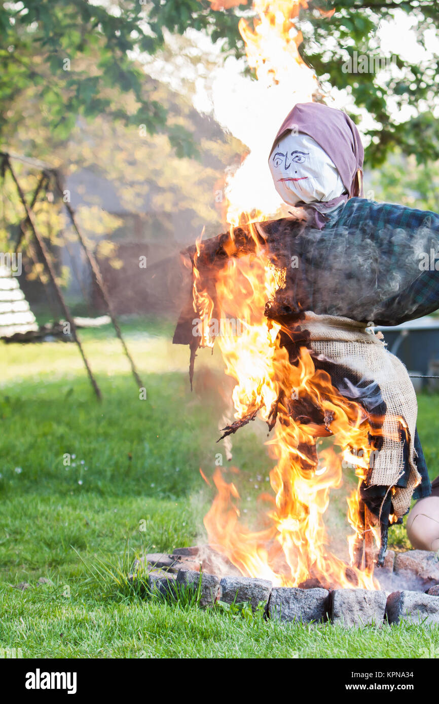Witch burning stake hi-res stock photography and images - Alamy