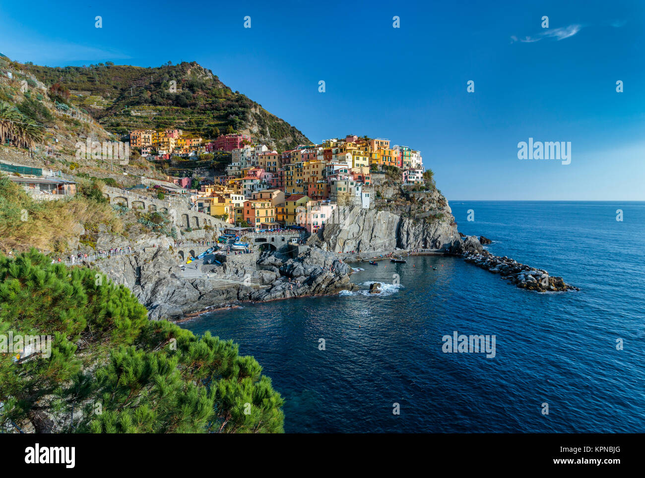 Cliffside village hi-res stock photography and images - Alamy