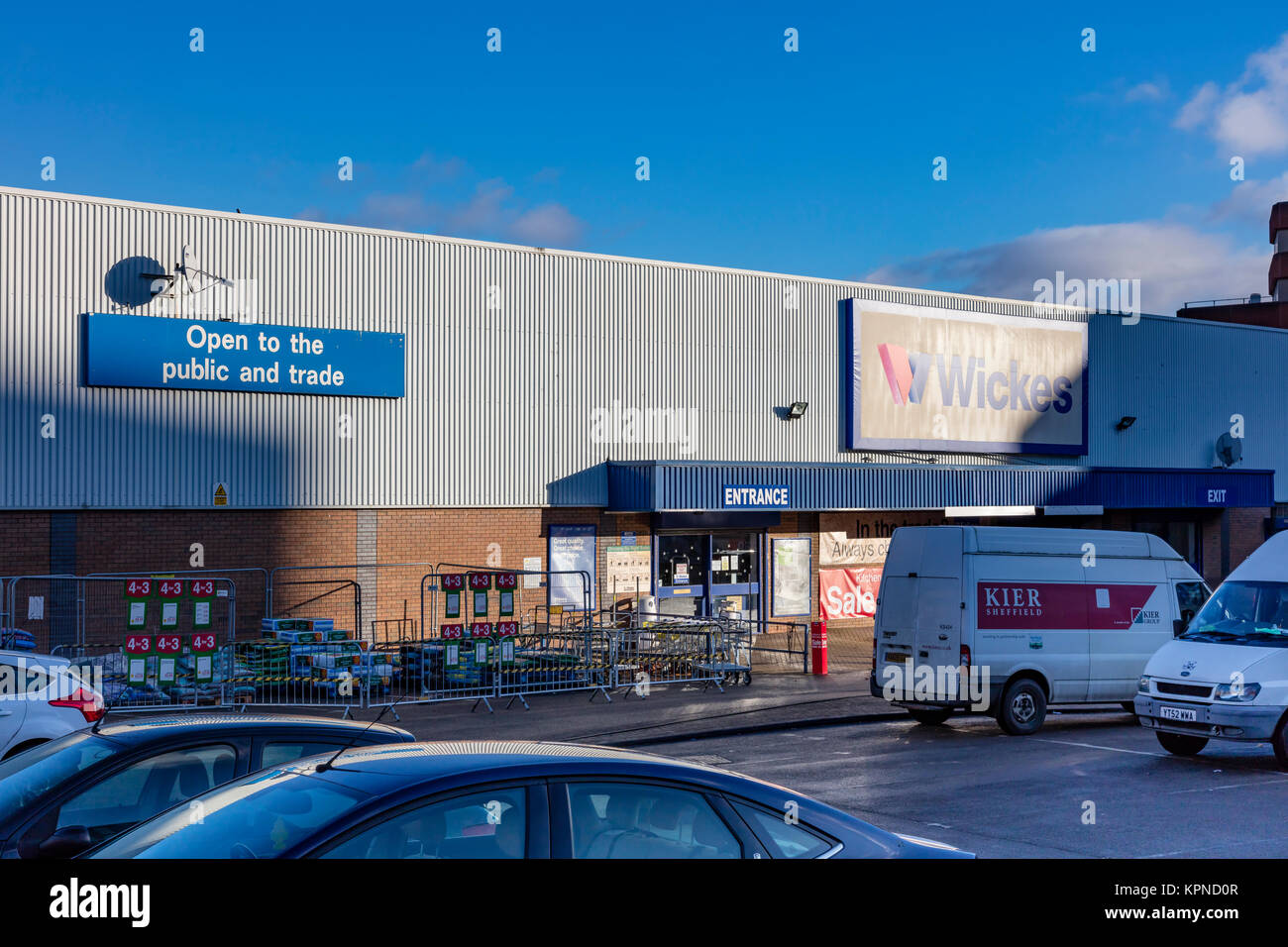 Wickes diy hi-res stock photography and images - Alamy